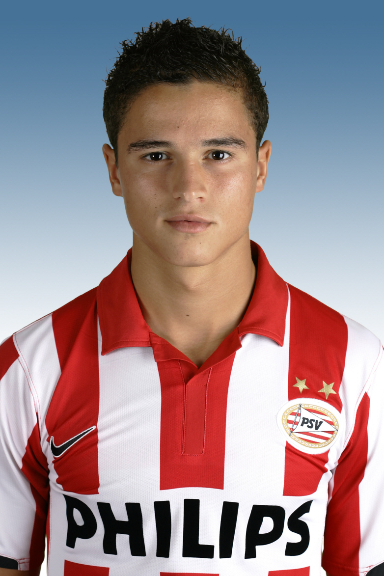 Michael Jordan: Ibrahim Afellay Young Football Player Profile and ...