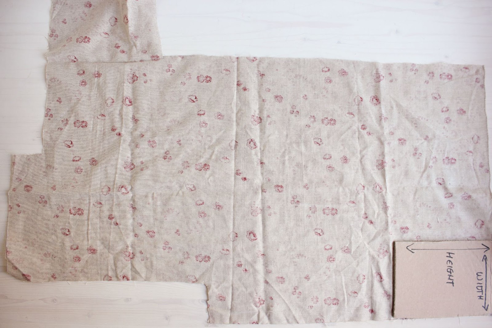 Roxy Creations: Folding fabric tutorial