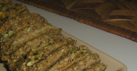 Cooking with Yiddishe mama: Seeded Crackers