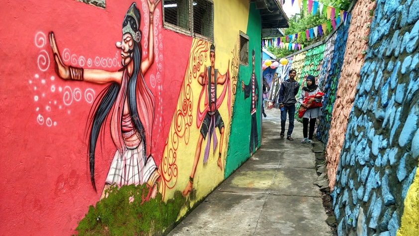 Spot Foto Menarik di Kampung Tridi Ksatrian Malang