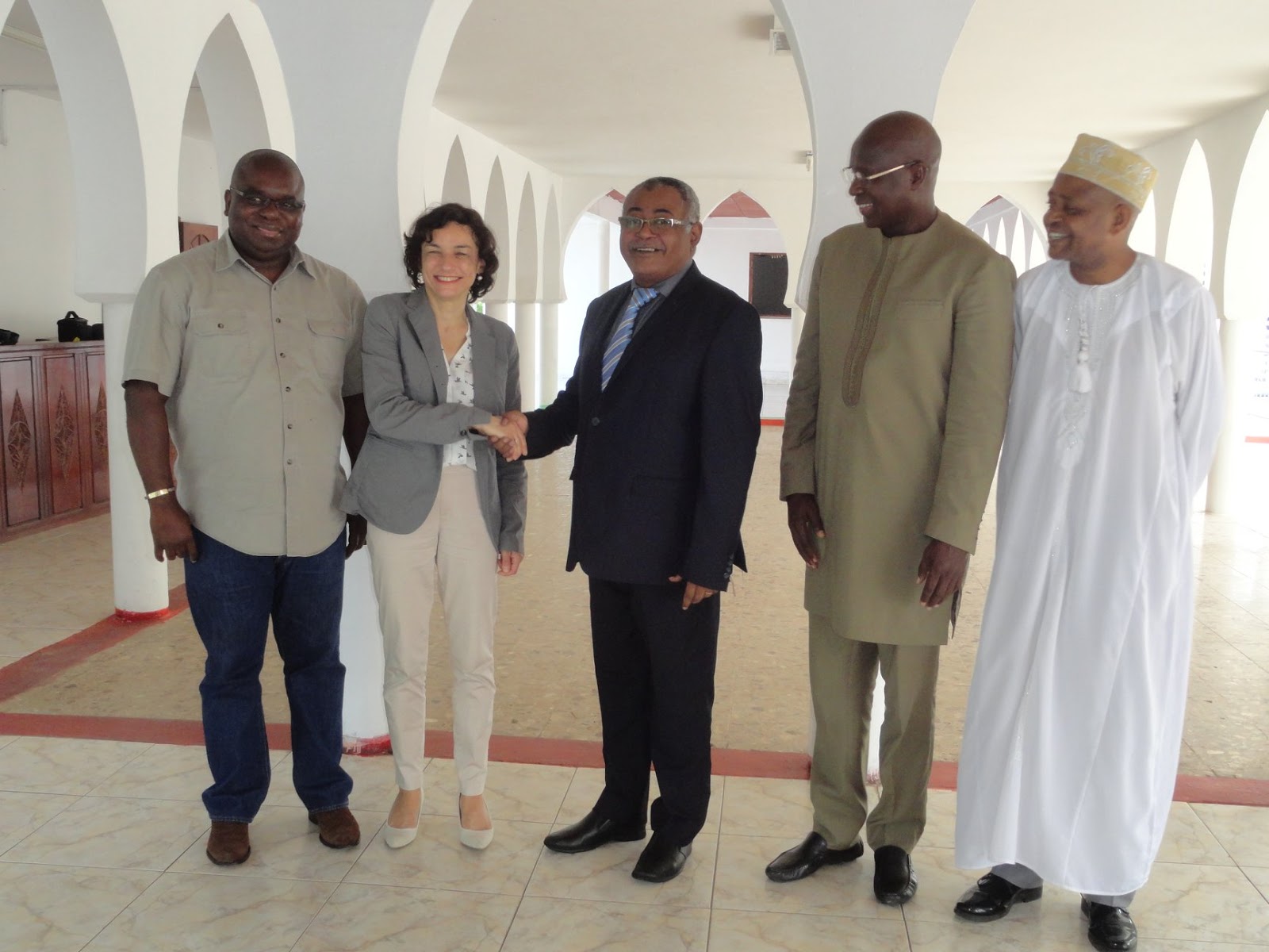 Une Mission onusienne reçue à Dar-Nadjah | HabarizaComores.com | Toute ...