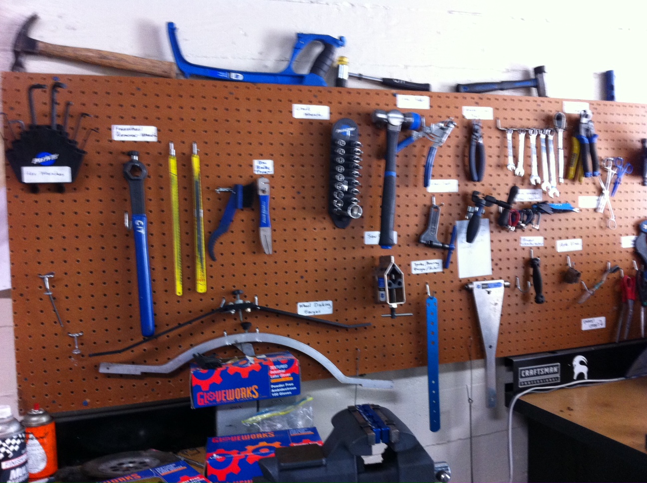 CALTECH BIKE LAB: Shop Info / Location