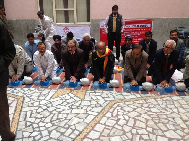 Dr K K Aggarwal: Over 2,000 people learnt CPR in a multi-specialty camp ...