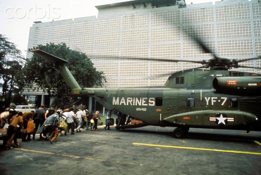 Vietnam War Over 40 Years Ago: 75 Breathtaking Color Photos of the Fall ...