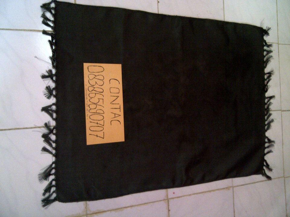 Mustika Debus: KAIN SAJADAH ANTI API