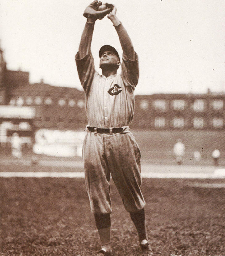 New York Giants Hall of Fame Centerfielder: Edd Roush (1916 / 1927-1929)