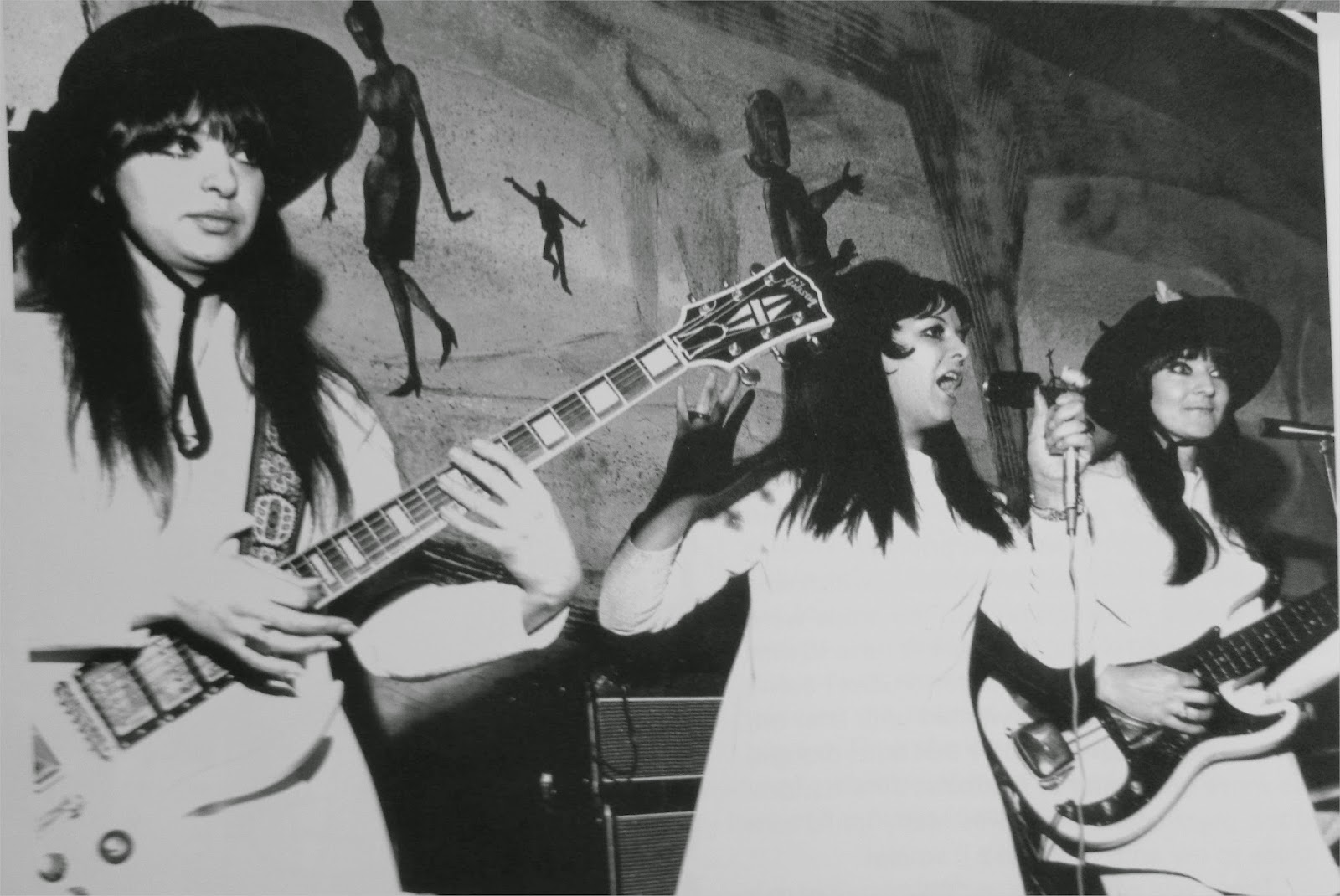 The Vamps - Australia's first female rock group