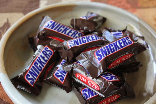 Mom's Cooking Club: Snickers Brownies.......Week 4 of the 12 Weeks of ...