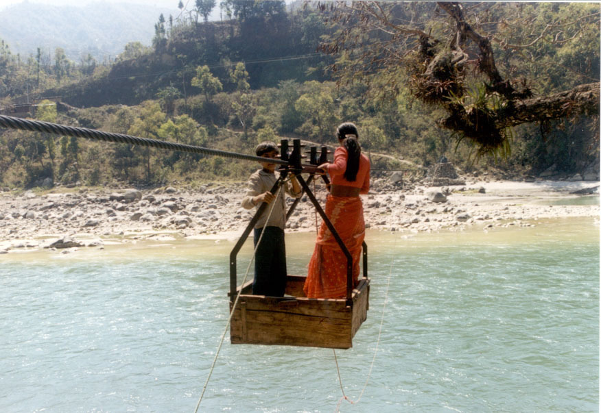 Mechanized Bridge (यान्त्रिक पुल): Tradetional Tuin for River Crossing