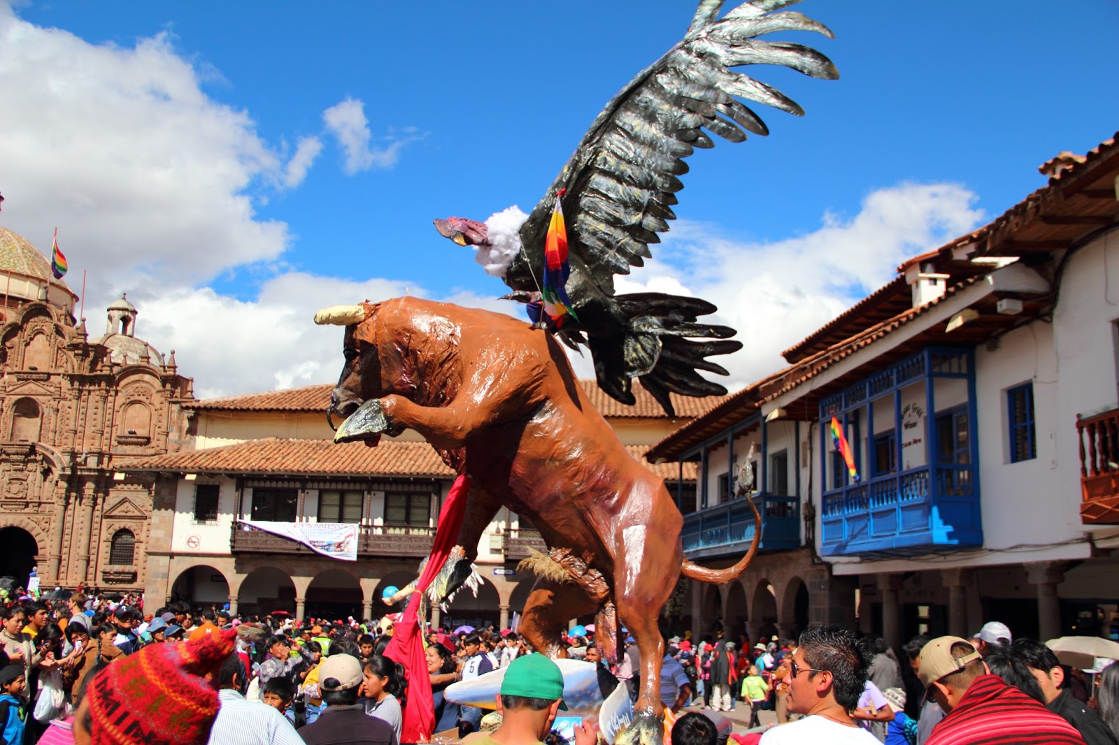 CUSCO EN IMAGENES: DESFILE DE ALEGORÍAS ESABAC - 2013