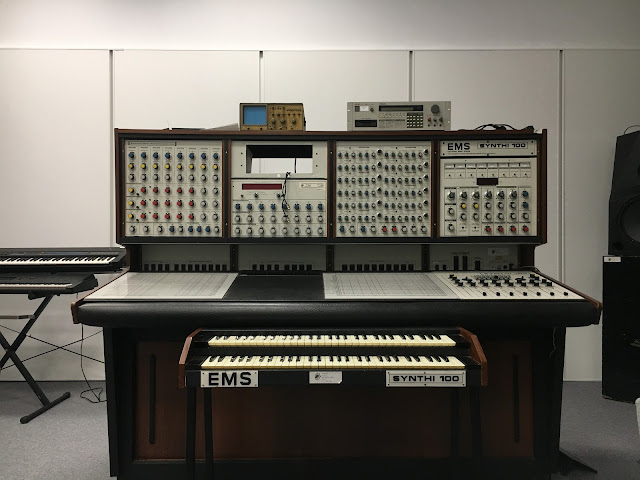 MATRIXSYNTH: The Datanomics SYNTHI 100