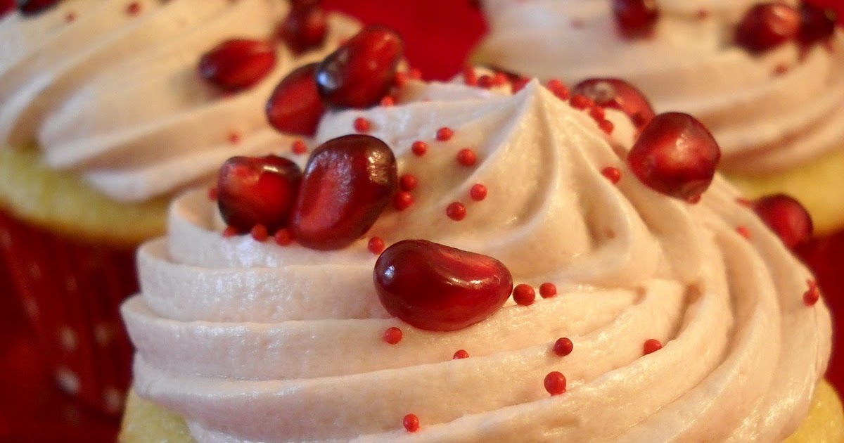 Bake It With Booze!: Pomegranate Cosmo Cupcakes