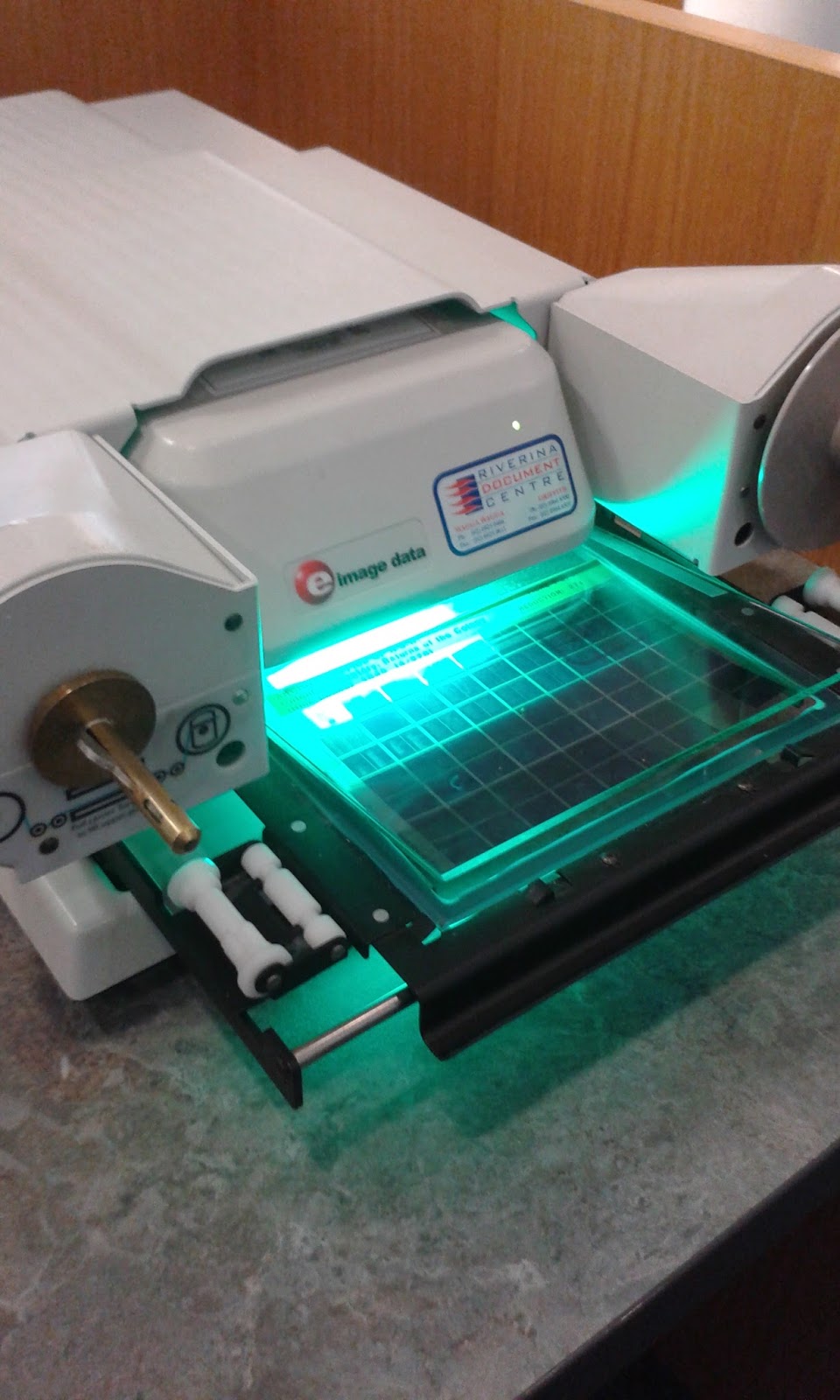 Memories of Wagga Wagga: Resources at the library : the microfilm reader