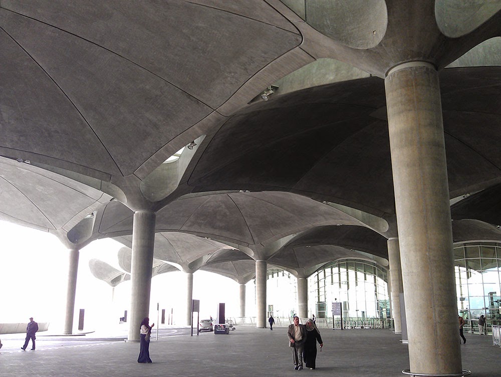 CONCRETELY: Flying Carpets – Foster’s Concrete Canopies