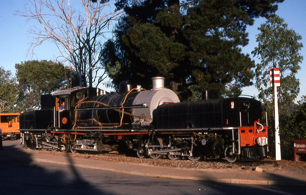 old STEAM LOCOMOTIVES in South Africa: Grahamstown, Railway Station ...
