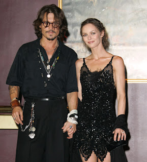 All Abot Hollywood: Johnny Depp With Wife Pics Wallpapers 2012