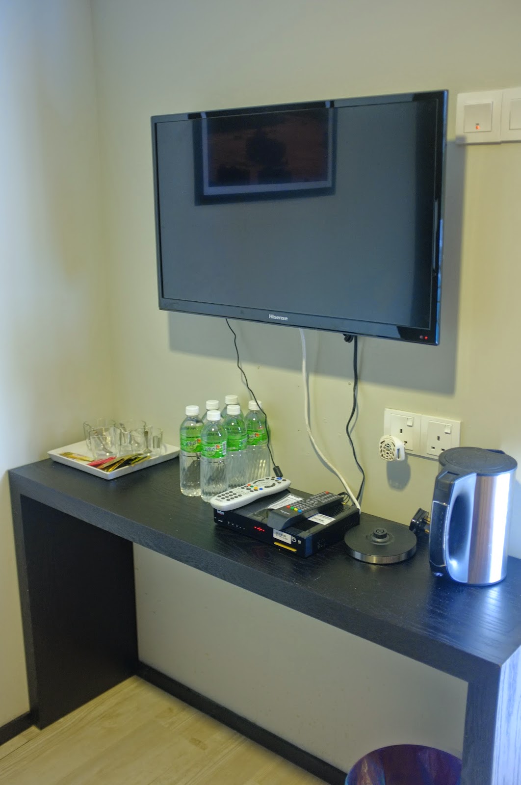 Yan's Family, Frens, Travel, And Food Journal: The Kabin, Container ...