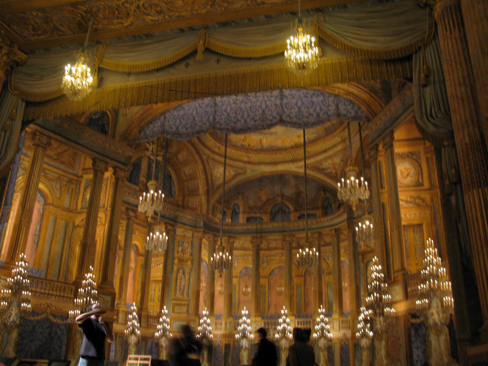 Postcards From Susan: Versailles -- the Royal Opera House