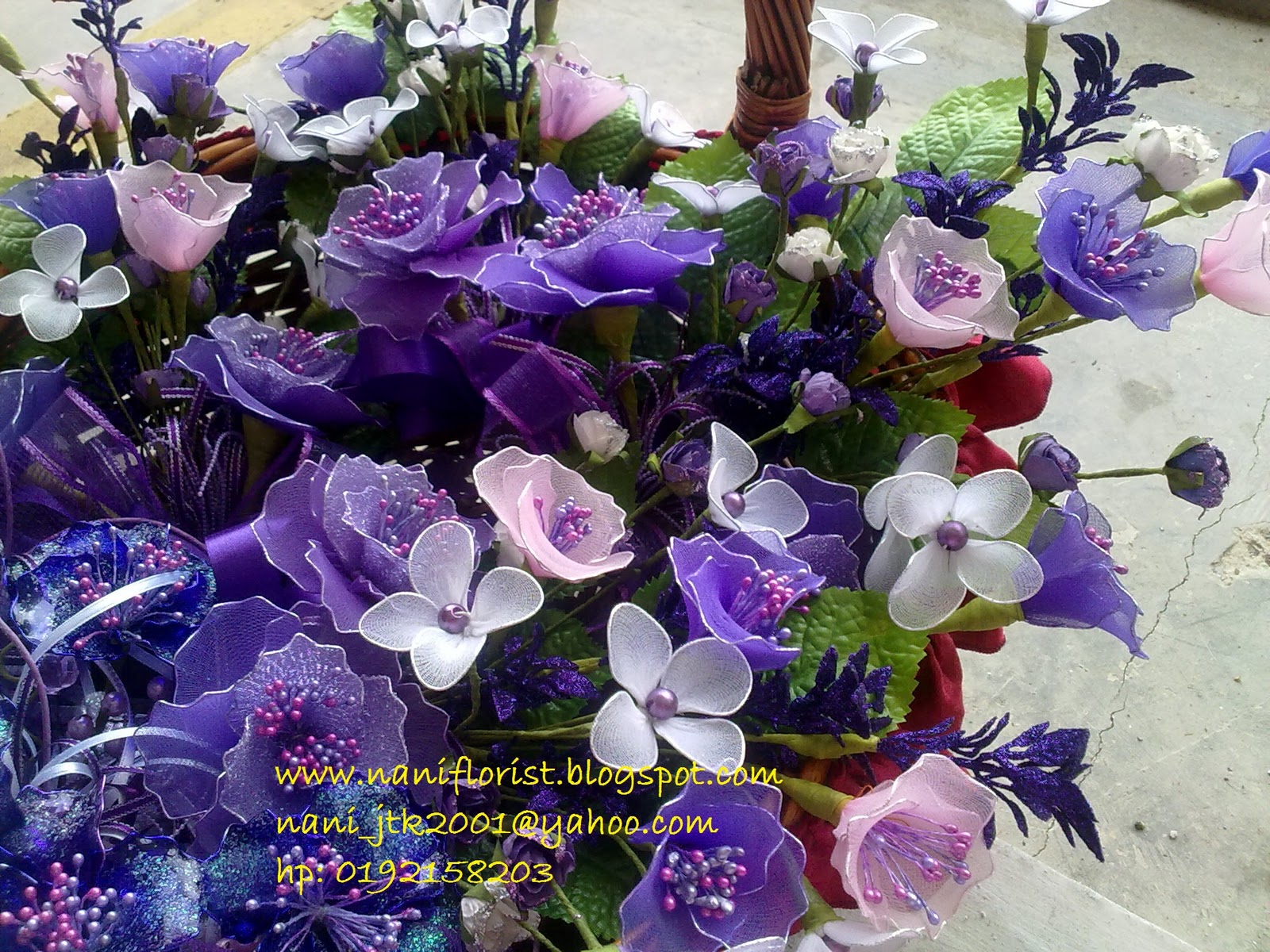 Nani Florist: GUBAHAN BUNGA DULANG HANTARAN PURPLE WHITE PINK