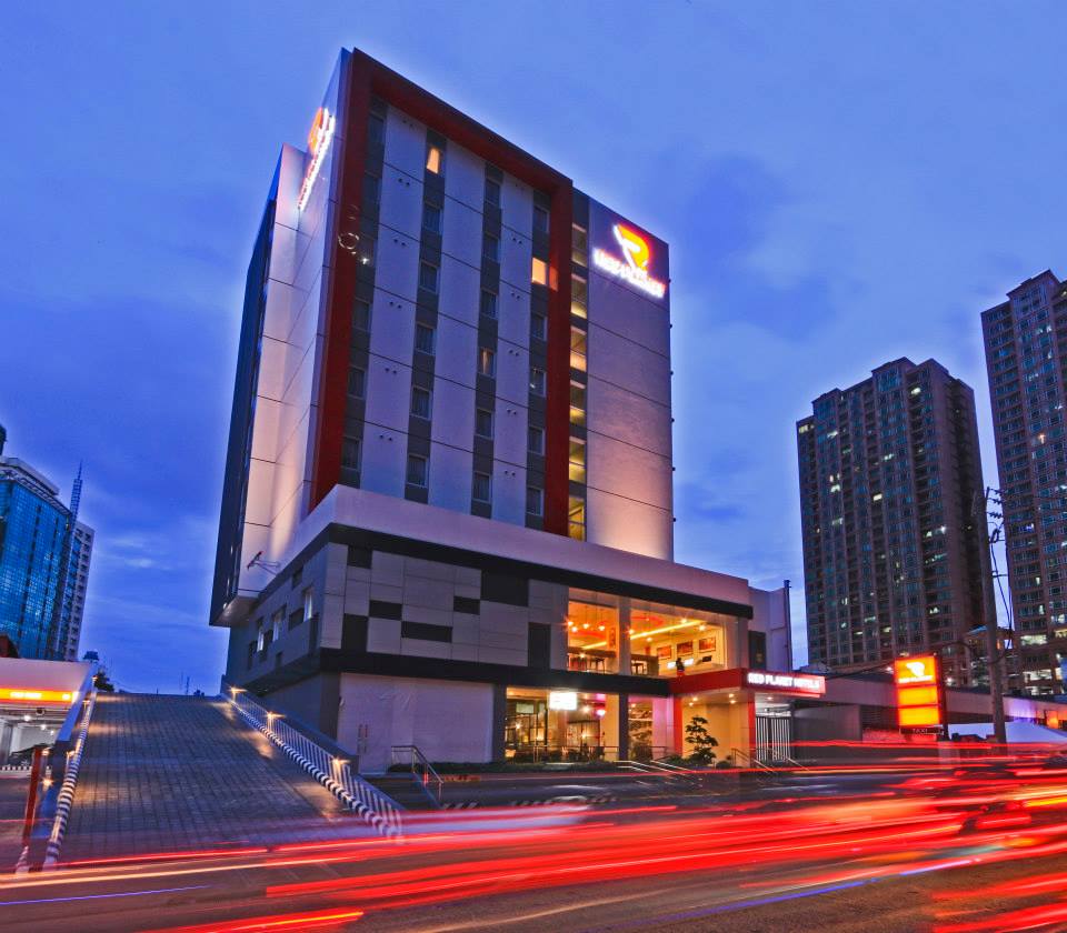 Red Planet Hotel - Homecare24