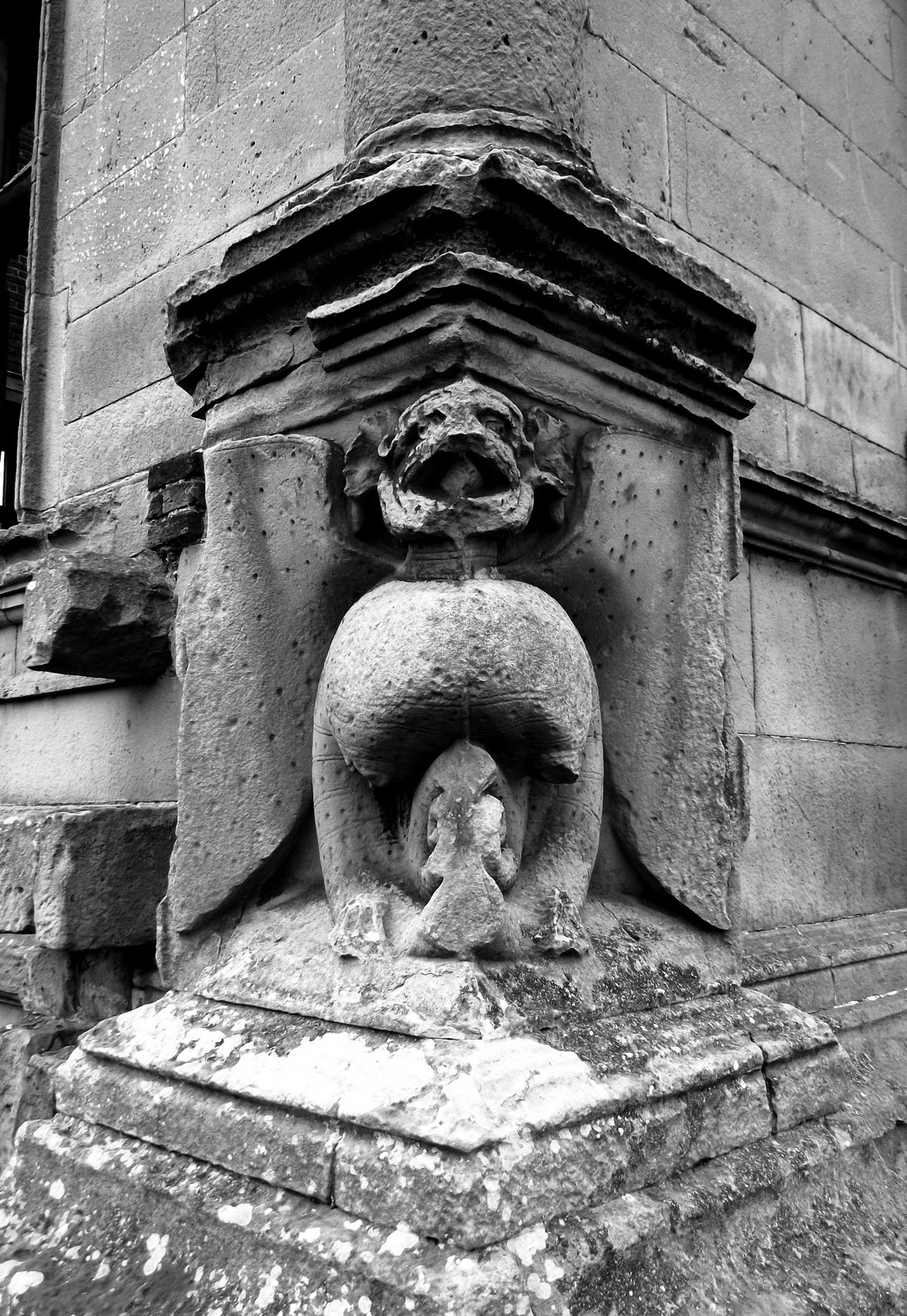 YoungManGoneWest: Moreton Corbet Castle, Shropshire