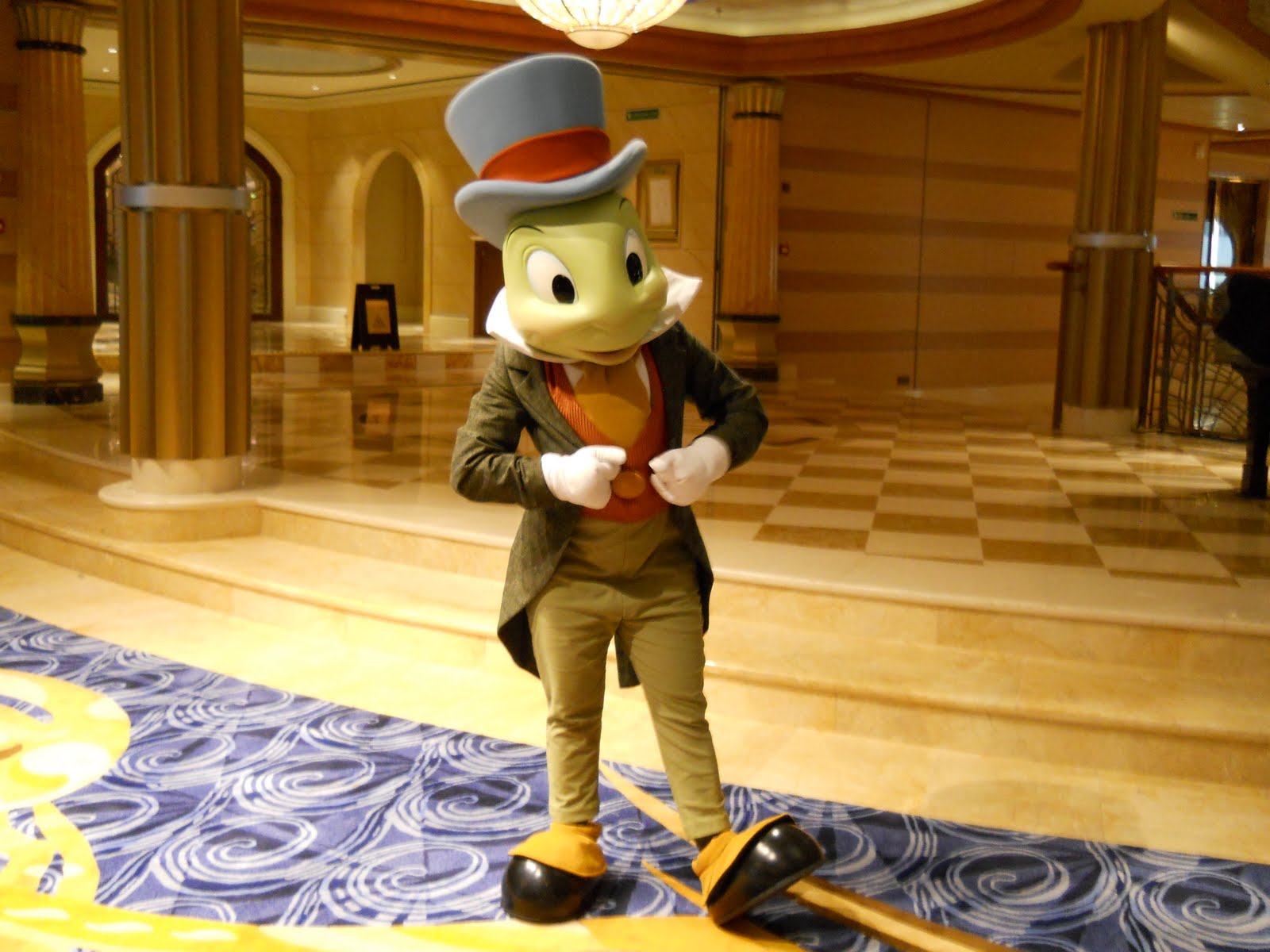 Kaleigh Makes Friends with Mickey Mouse: Jiminy Cricket