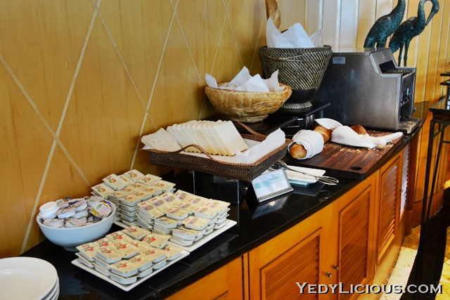Breakfast Buffet at Pan Pacific Manila Hotel | YedyLicious Manila Food ...