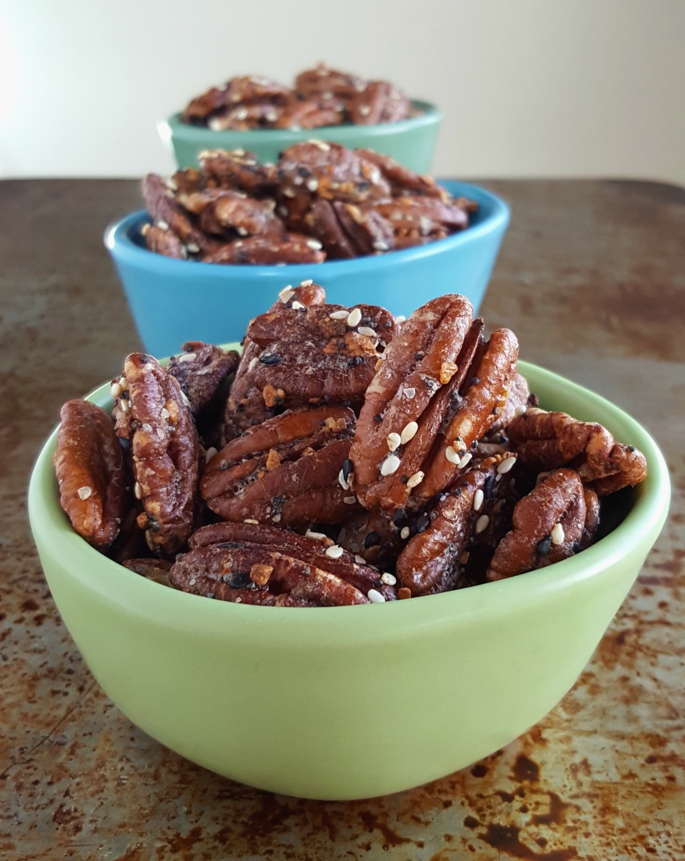 Everything bagel roasted pecans {keto, paleo, Whole 30, low carb}