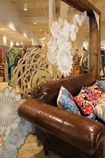 A Marmie Life: Neutral & Black Window Displays