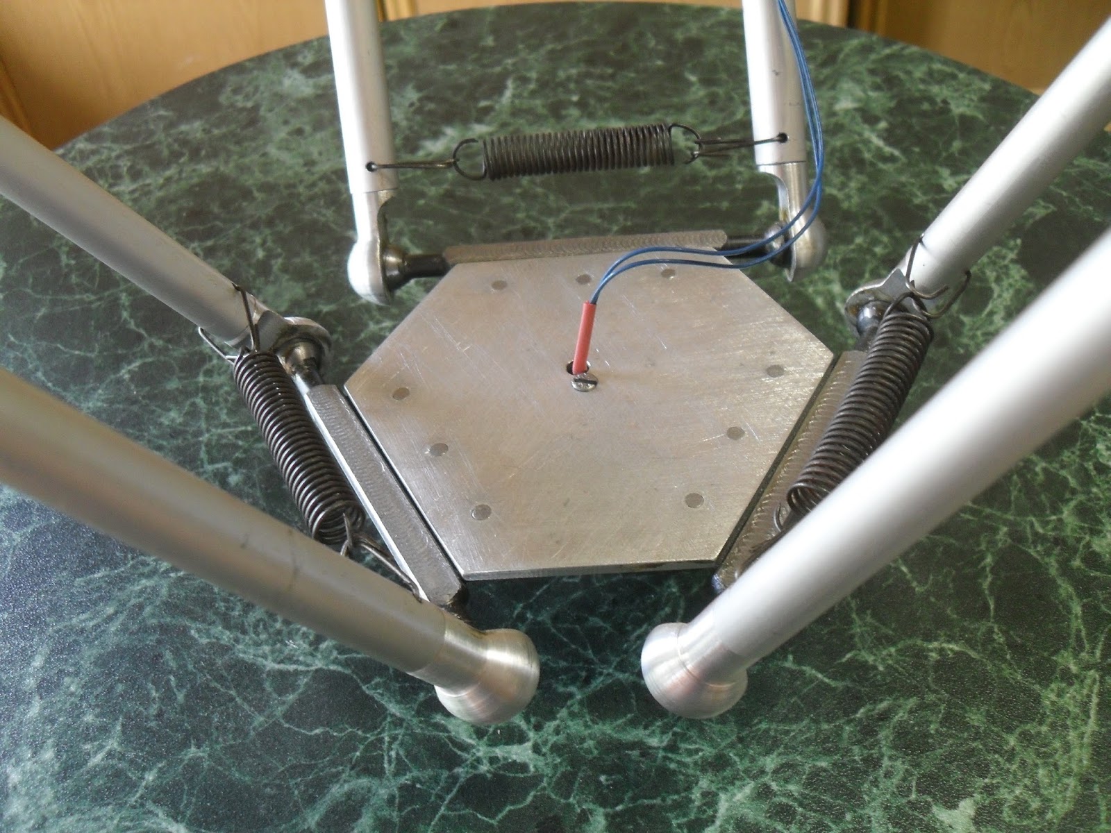 Parallel robots, machine tools and more: Delta robot photos