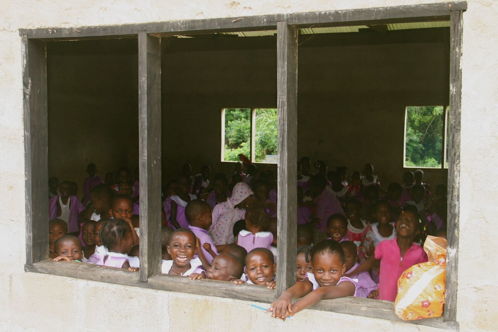 GHEI News: Overcrowded Classrooms Spark Village Debate