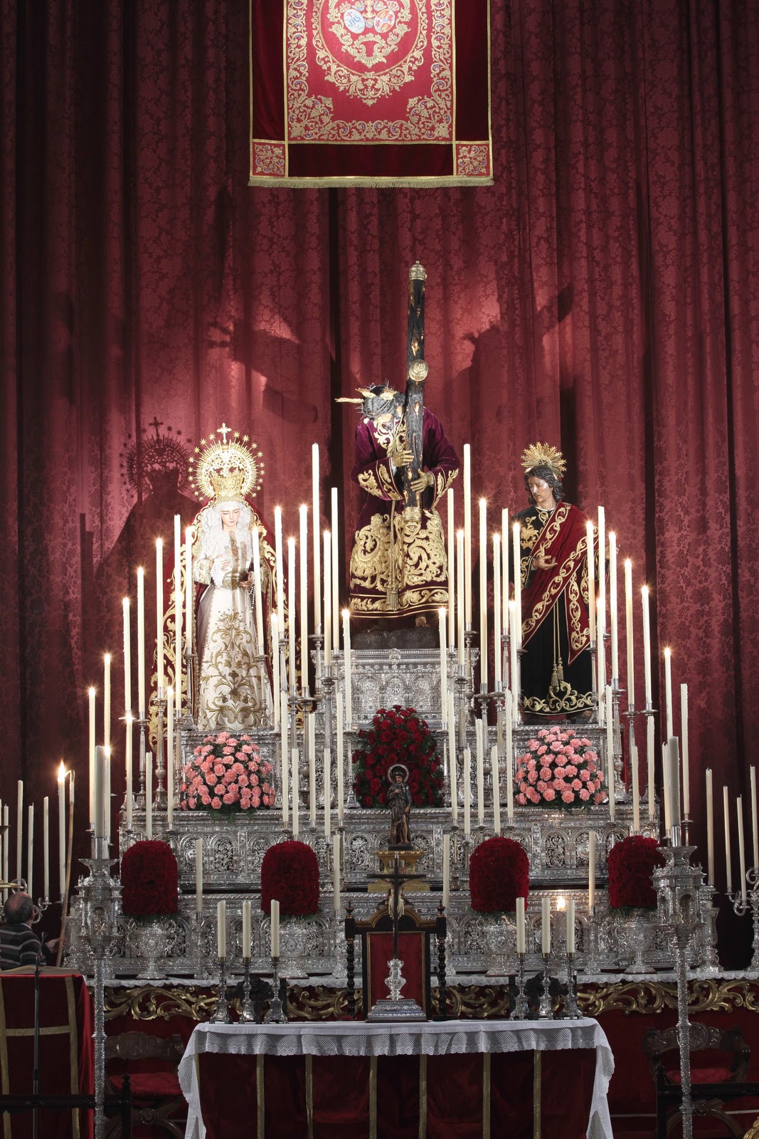 Pro Misa Tradicional en Ciudad Real: Altares católicos en Sevilla, España