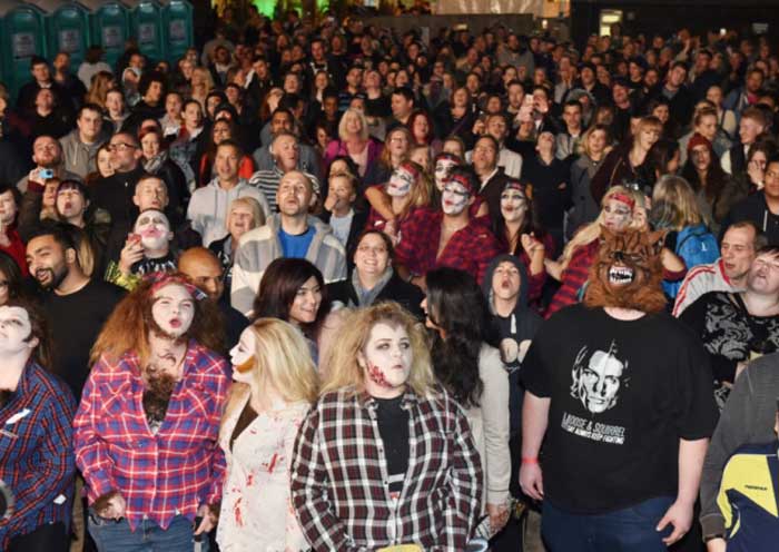 Nothing To Do With Arbroath: World record for howling at the moon broken