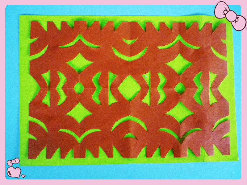 Dunia Seni Visual: Lipatan dan Guntingan