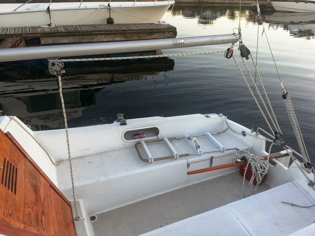 Sailing Vessel Still Time: C22 Double Ended Mainsheet