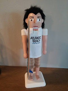 Really Cool Nutcrackers BLOG: Duuuude...its a Surfer Nutcracker