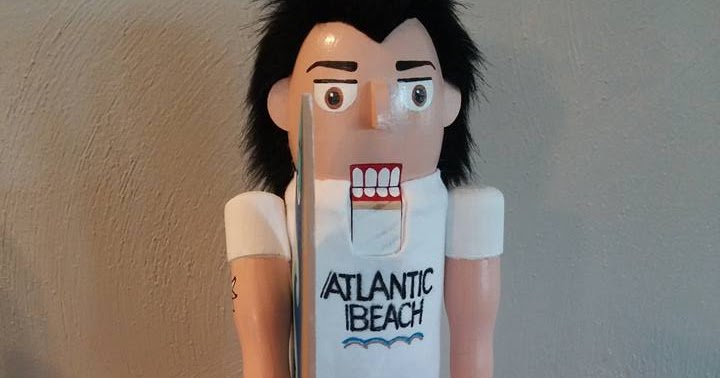 Really Cool Nutcrackers BLOG: Duuuude...its a Surfer Nutcracker