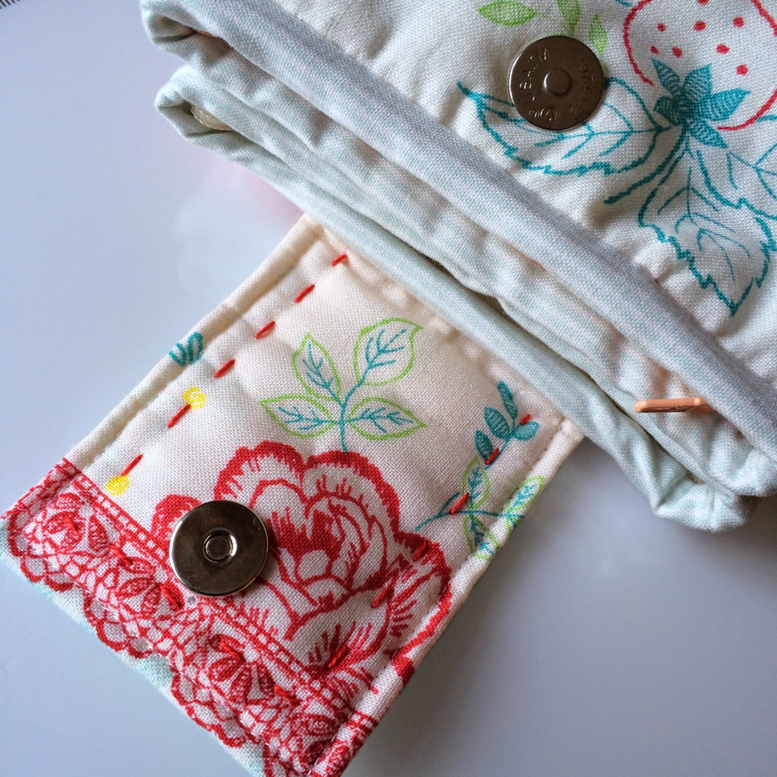 my lovely Anna pouch / CHARM ABOUT YOU