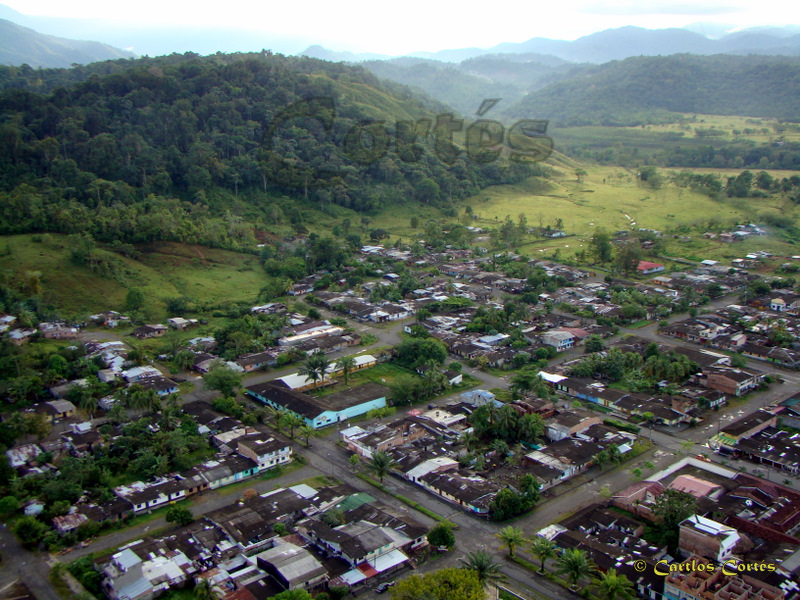 FOTOGRAFÍA AÉREA DE COLOMBIA: Mutatá - Antioquia