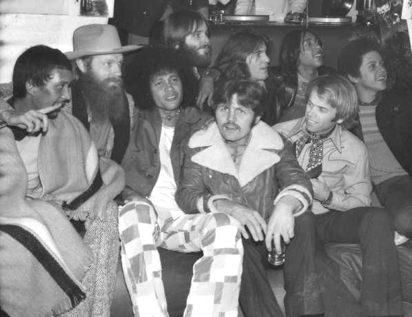 Blog do Luiz Domingues: Filme: The Rutles, All You Need is Cash (The ...