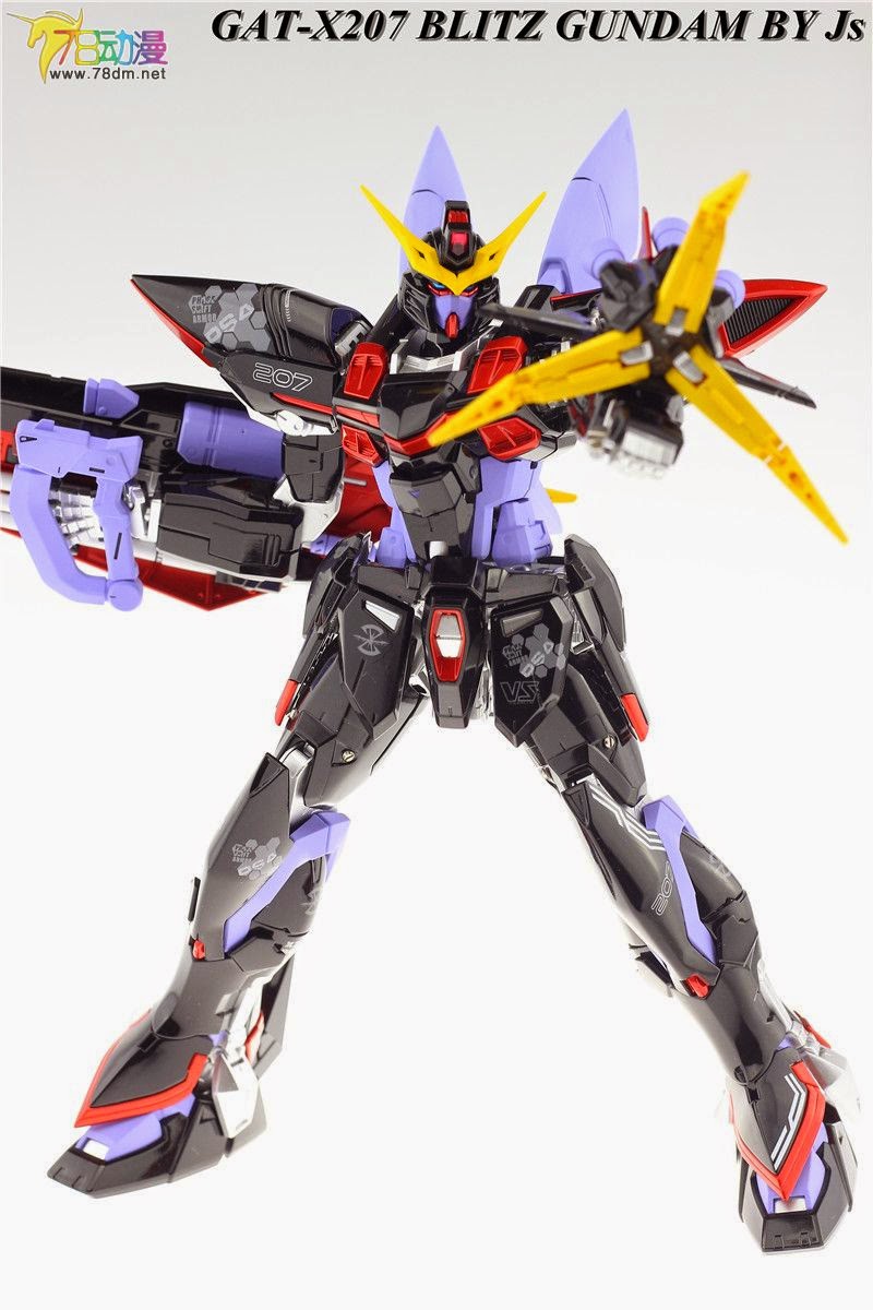 Gundam Family: MG 1/100 GAT-X207 Blitz Gundam Painted Build