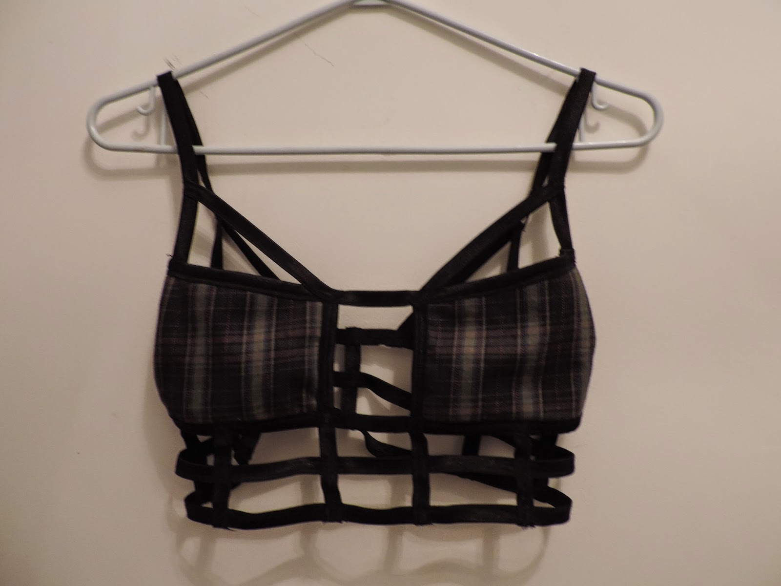 vintage rose : DIY: One Teaspoon Caged Bra