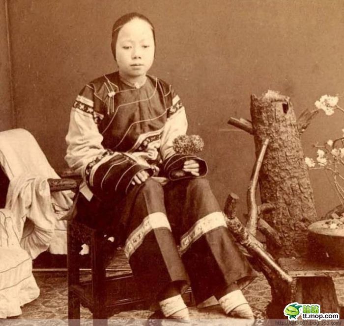 My Funny: Chinese Women - Small Feet Symbolize Feminity or Slavery ...