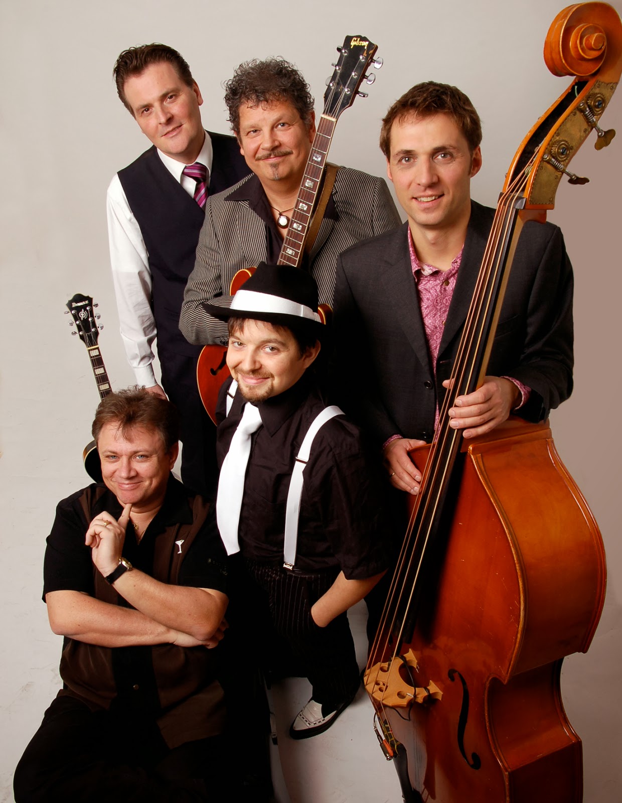 MOJO BLUES BAND