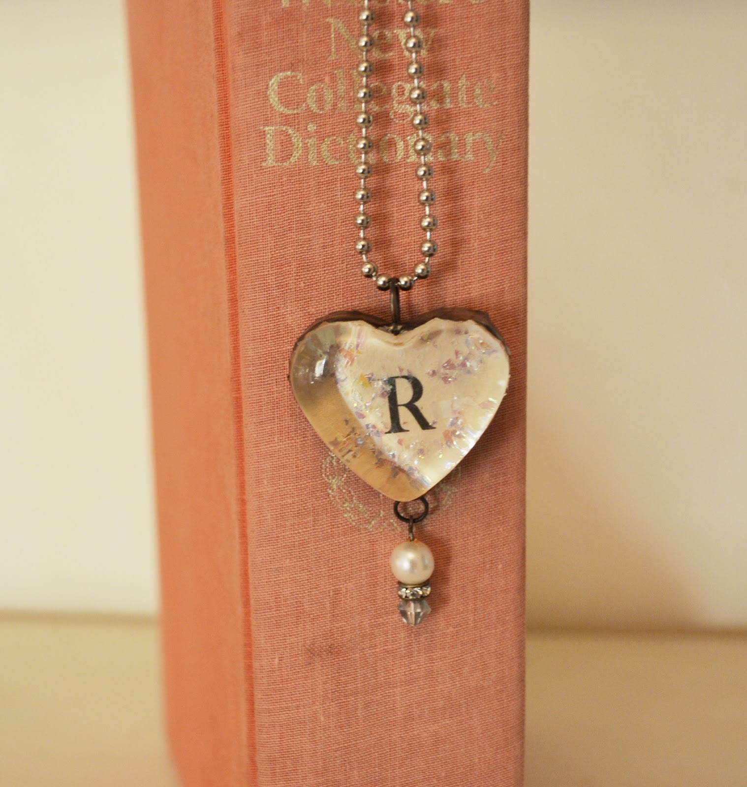 Mercatino: March Charms