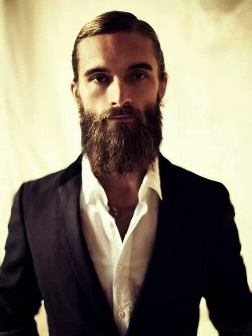 The Savvy Guyde: Keep That Beard Dapper