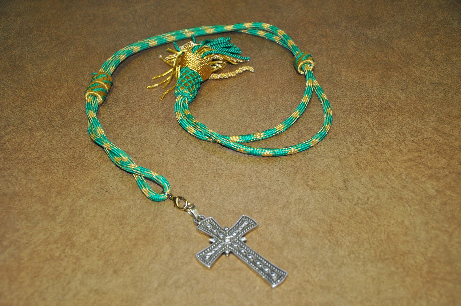 Pectoral Cross Cord