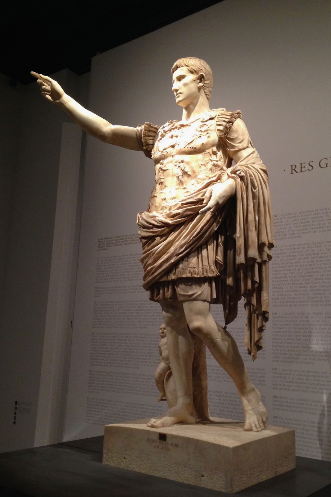 L'archivio della scultura: Moi, Auguste, Empereur de Rome