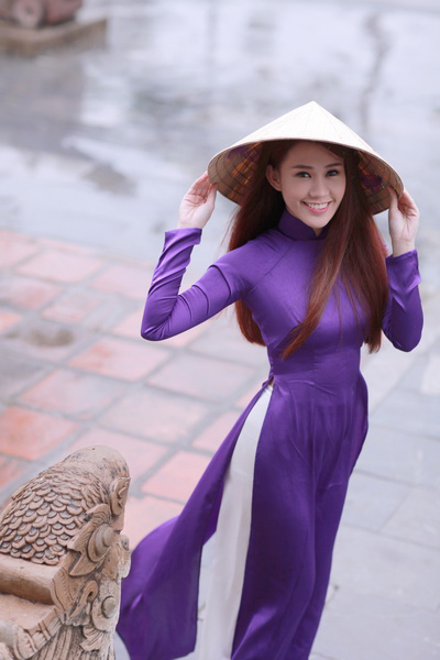 Bộ ảnh cô gái mặc áo dài tím Huế thật đẹp | Thái Dúi Blog