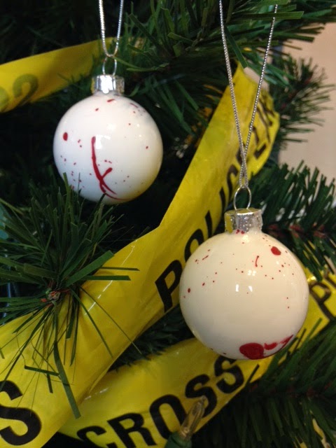 Mystery Playground: Mystery Playground Christmas: Crime Scene Tree